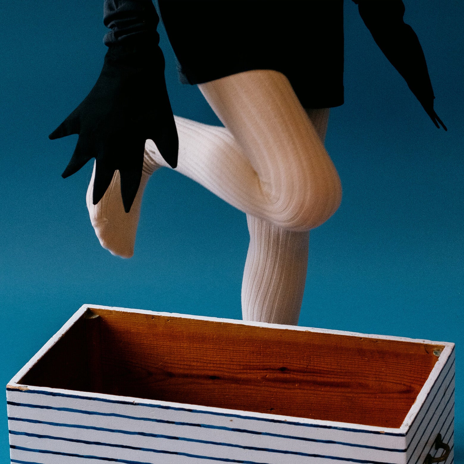 Maduko Costume – black claws for hands
